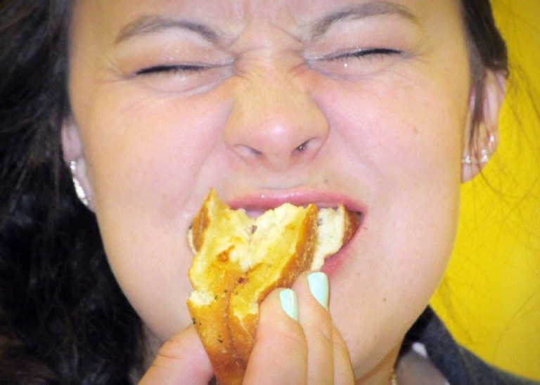 The Art Of “People Eating Food” Photography – Timothy Michael Photo