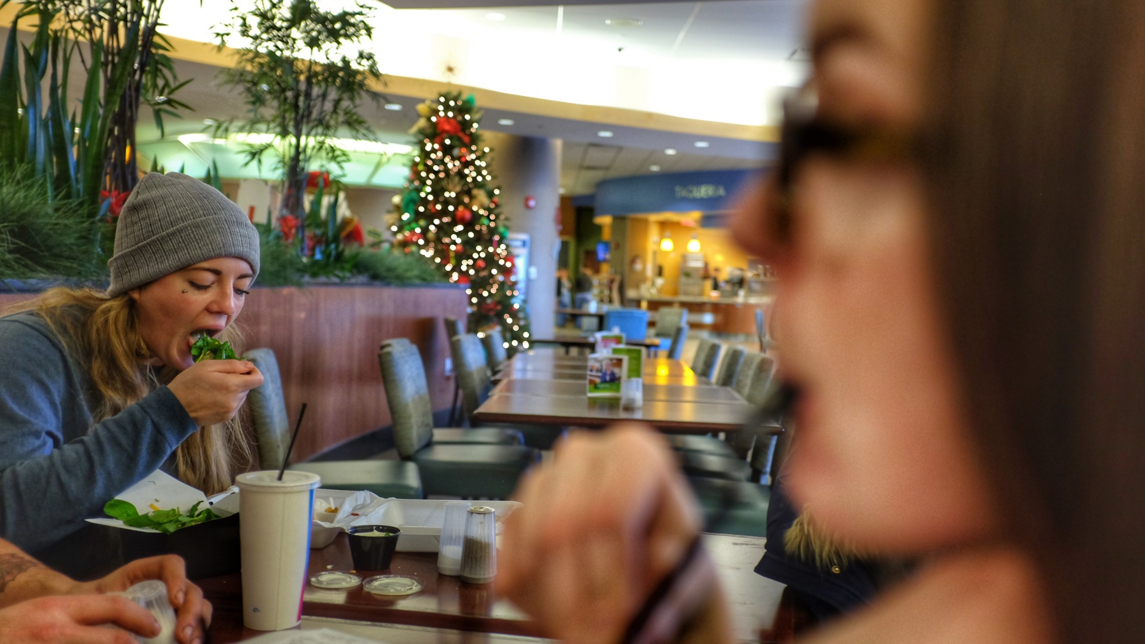 The Art Of “People Eating Food” Photography – Timothy Michael Photo